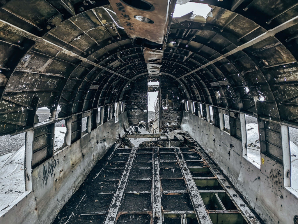 Wrak samolotu Dakota DC-3 na Islandii - Kierunki Świata | Blog podróżniczy